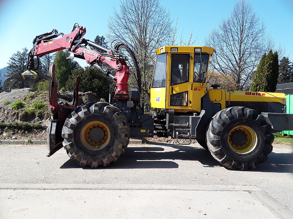 Gebrauchtmaschinen - Welte Forstmaschinen, Kombimaschinen ...